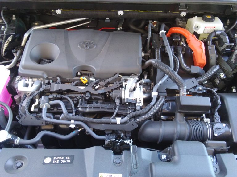 DRIVEN: 2019 Toyota RAV4 Hybrid XSE AWD - Matt Stone Cars